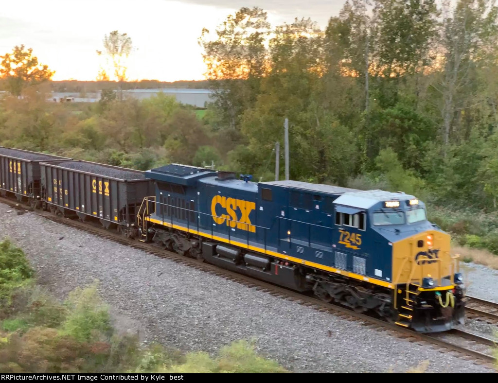 CSX 7245 on Q634
